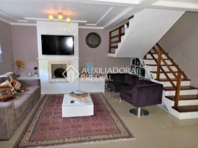 Casa de 3 quartos no bairro Guarujá