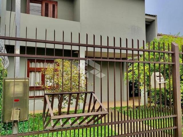 Casa de 3 quartos no bairro JK em Santa Maria