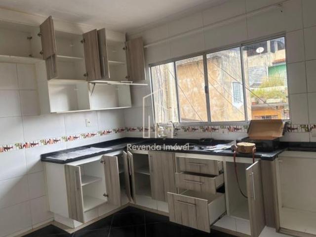 Casa de 3 Quartos no Jardim Catarina, São Paulo SP: Conforto e Elegância Esperam por Você!