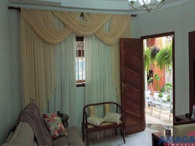 Casa de 3 quartos no Residencial Santa Paula