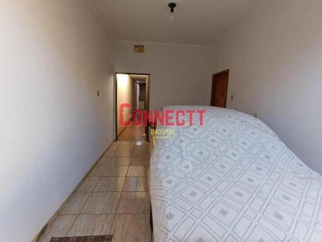 CASA DE 3 QUARTOS SENDO 1 SUITE 2 VAGAS DE GARAGEM NO VILA TIBÉRIO