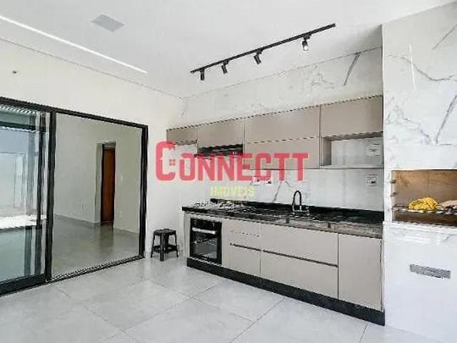 CASA DE 3 QUARTOS SENDO 2 SUITES 2 VAGAS NO BAIRRO MONTE ALEGRE