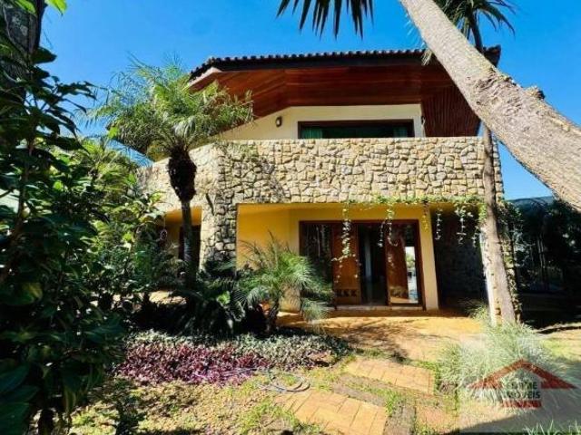 Casa de 480,00 m² com 3 suítes à venda R$ 2.800.000,00 Condomínio Jardim Europa Região da Malota