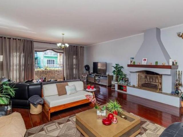 Casa de 498 m², 5 quartos em Vila Jacuí, São Paulo
