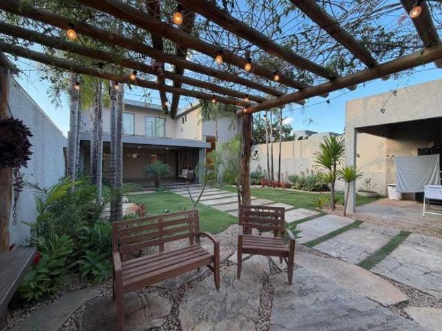 Casa de 400 m² com 2 quartos à venda em Vicente Pires