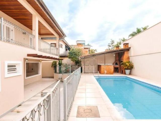 Casa de 400m² com 02 suítes à venda em condomínio Alphaville Residencial em Barueri