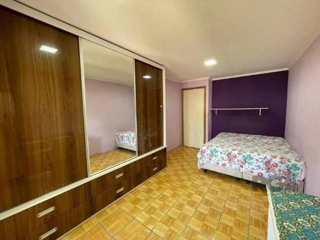 Casa de 4 dormitórios, bairro Ipanema