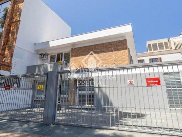 Casa de 4 dormitórios, 5 vagas no Menino Deus em Porto Alegre