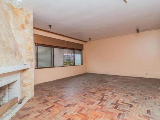Casa de 4 dormitorios à venda Avenida Tramandaí, Ipanema Porto Alegre