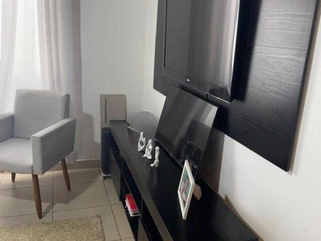 Casa de 4 dormitórios e 2 vagas de garagem no Bairro Monte Carlos Cachoeirinha