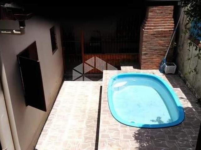 Casa de 4 dormitórios e 3 banheiros Rubem Berta