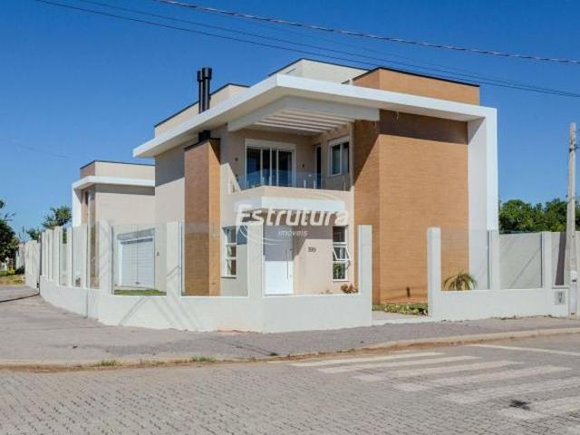 Casa de 4 dormitórios em Camobi
