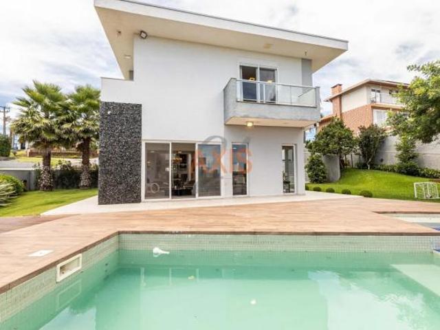Casa de 4 Suítes à Venda no Residencial Torres | Campo Largo