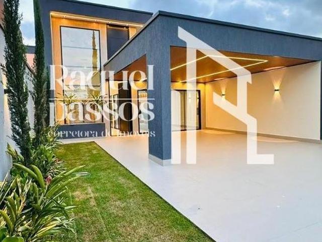 Casa de 4 Suítes com Área de Lazer em Vicente Pires
