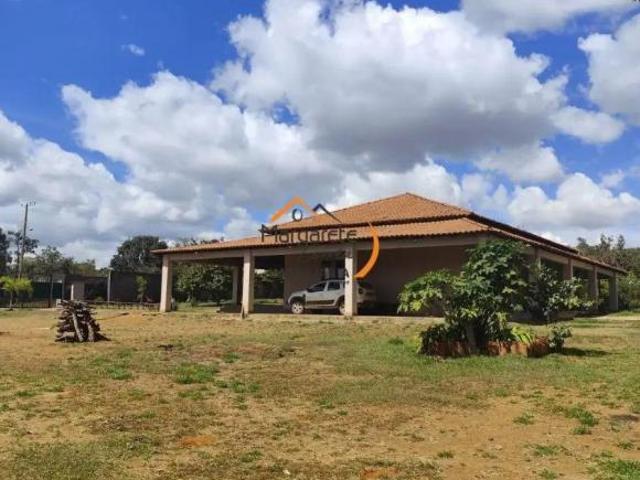Casa de 4 suítes em chácara no Estâncias Vila Rica