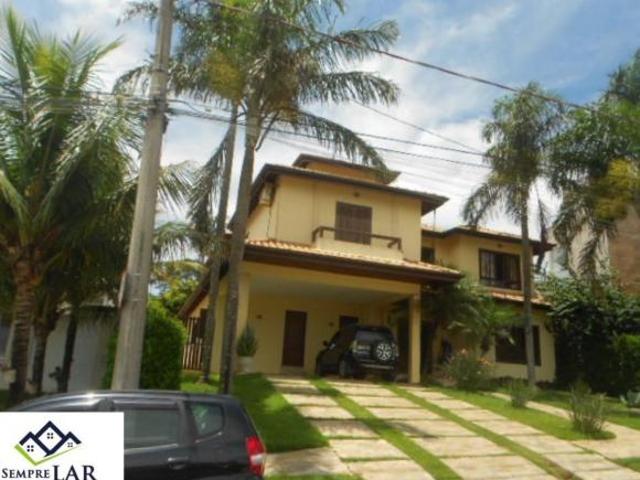 CASA DE 4 SUITES 2 COM CLOSET, SALA 3 AMBIENTES, CHURRASQUEIRA, PISCINA E 4 VAGAS