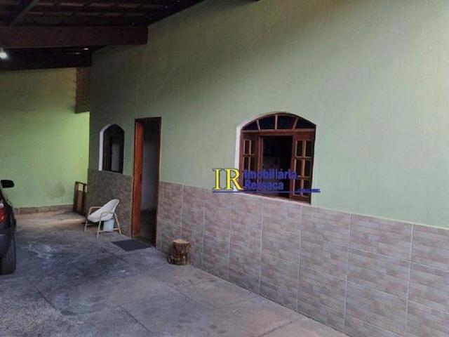 CASA DE 4 QUARTOS