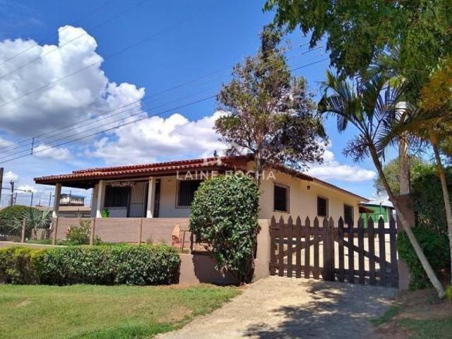 Casa de 4 quartos, 300m² no bairro Bairro, em Serra Negra