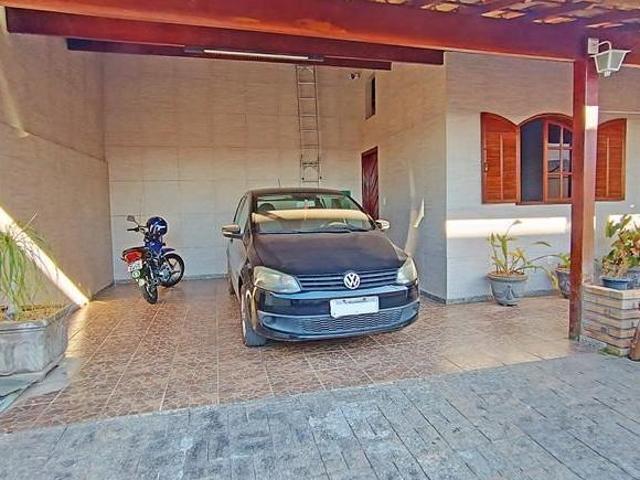 Casa de 4 quartos a venda no bairro Copacabana, em lote de 460m2