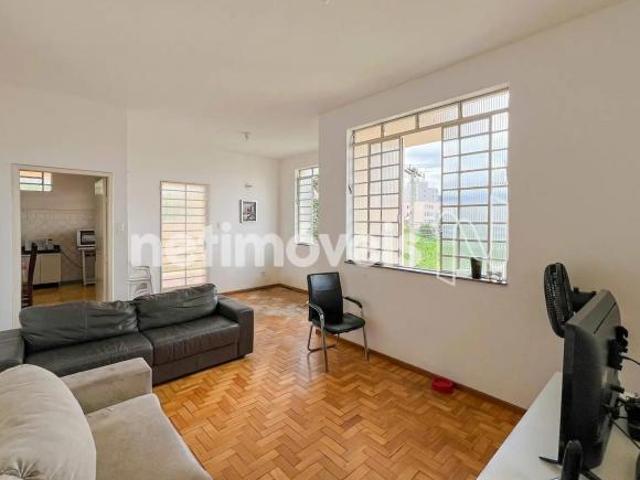 Casa de 4 quartos à venda no Colégio Batista!