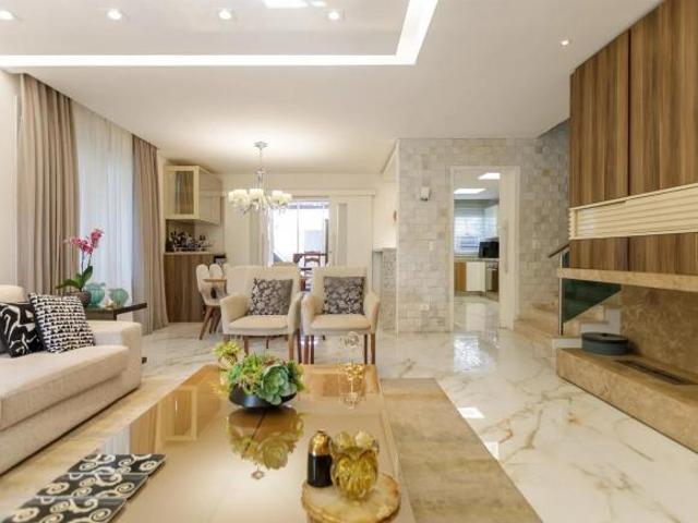 Casa de 4 Quartos à Venda no Condomínio Solarium Residence | Santa Quitéria Curitiba