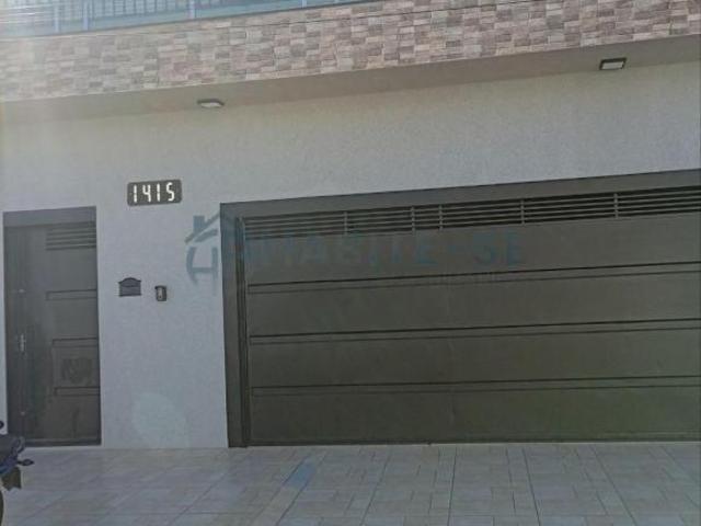 Casa de 4 quartos à venda em Franca SP, Jardim João Liporoni: 3 salas, 3 banheiros, 1 suíte e 218 m²