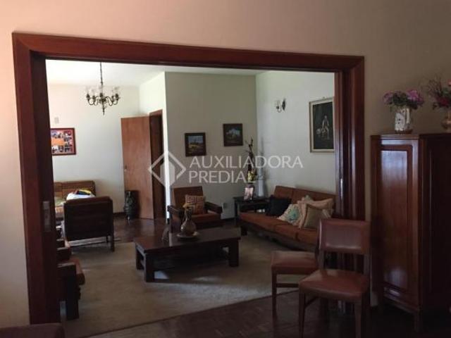 Casa de 4 quartos Bairro Auxiliadora
