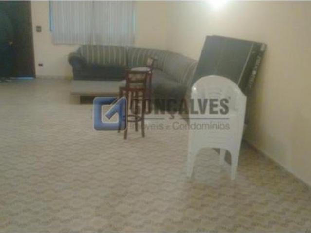 Casa de 4 Quartos com 1 Suíte em Jardim São Luís, SBCampo — 4 Vagas, Ótima Localização