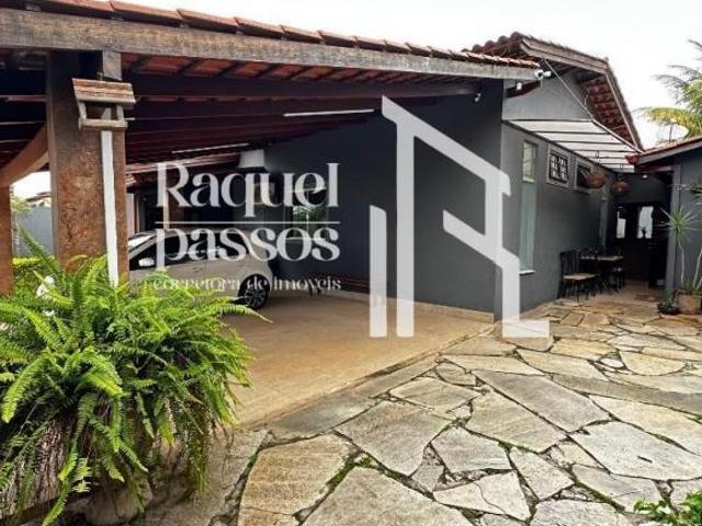 Casa de 4 Quartos na Vereda da Cruz Arniqueiras