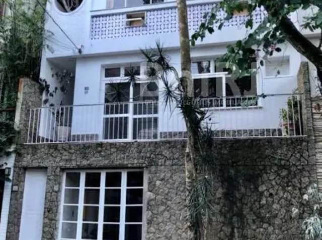 Casa, de 4 quartos, para aluguel, em condomínio fechado, em área nobre do Jardim Botânico