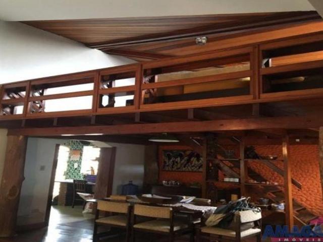 Casa de 4 quartos para venda no Jardim Bela Vista em Jacareí SP