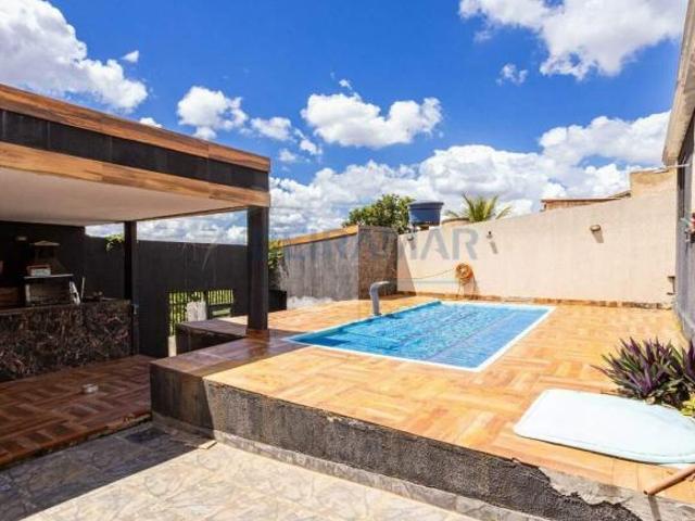 Casa de 4 quatros, 3 suítes no condomínio Reserva do Parque Vicente Pires
