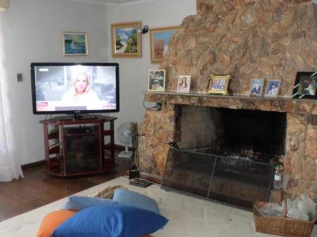 Casa de 4 quatros no bairro Vila Assunção