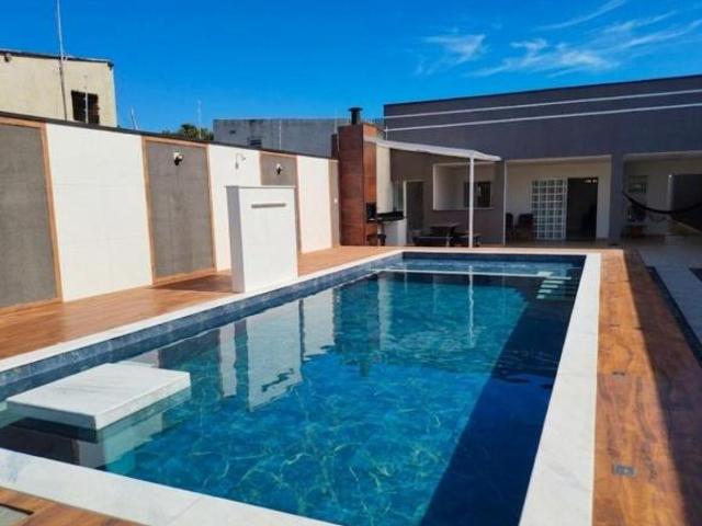 Casa de 550 m2 com piscina 3 quartos a venda em Vila Romar Peruibe
