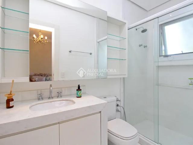 Casa de 550 m² à venda com 4 quartos, todos suites no Terraville na Vila do Lago