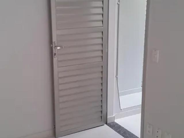 Casa de 57 metros quadrados no bairro Santa Mônica com 2 quartos