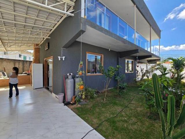 Casa de 500 m² com 4 quartos à venda na Pampulha