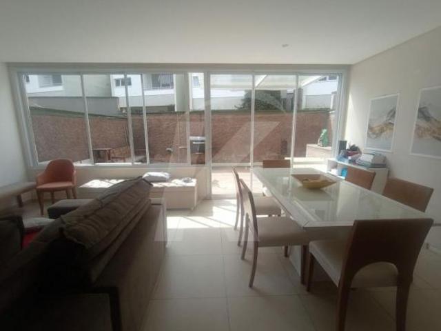 Casa de 500 mts², 3 quartos 3 suítes, 4 vagas no Carandiru, residencial e/ou comercial
