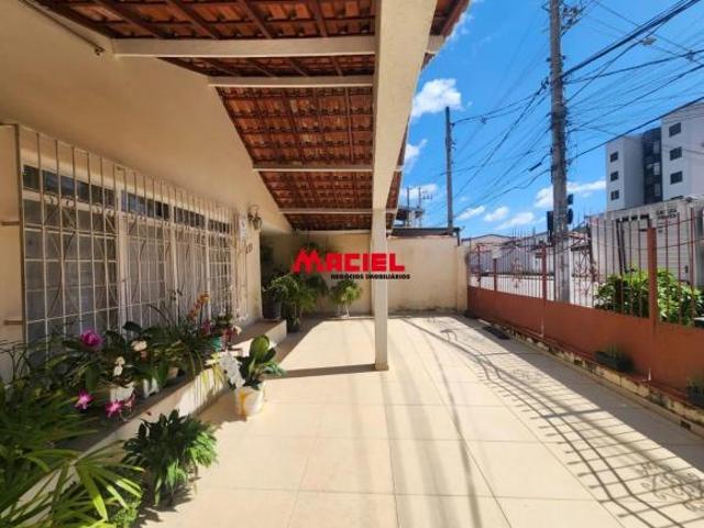 Casa de 500m² de Terreno no Jardim das Industrias!