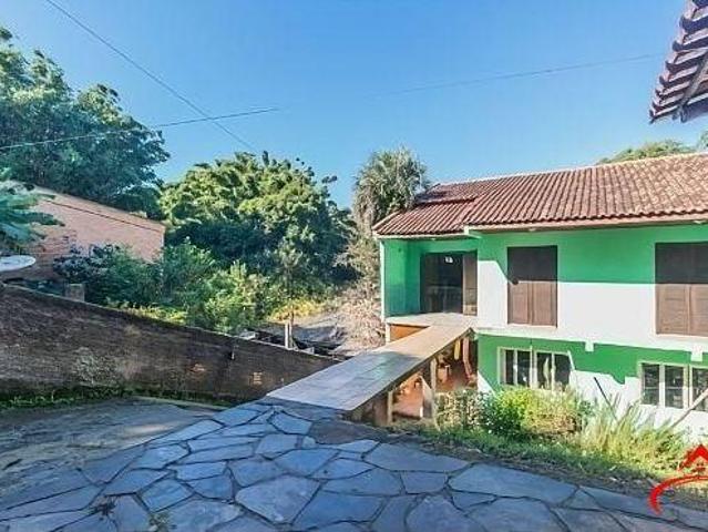 Casa de 5 dormitórios à venda no Bairro Bom Jesus Porto Alegre