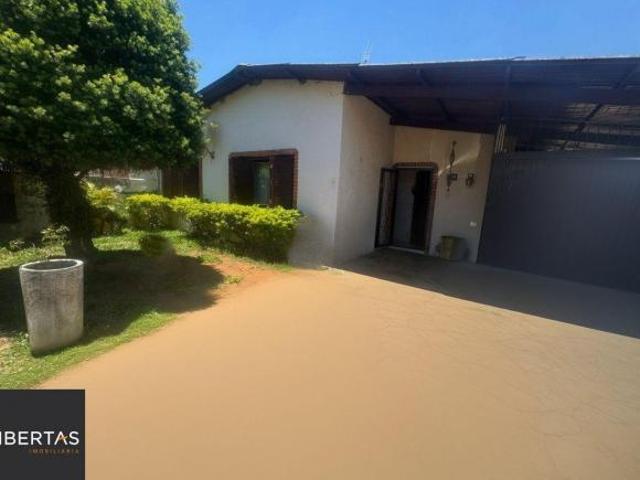 Casa de 5 dormitórios e 4 vagas de garagem em Canoas