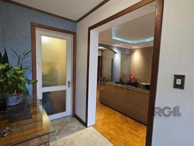 casa de 5 dormitórios no bairro Glória