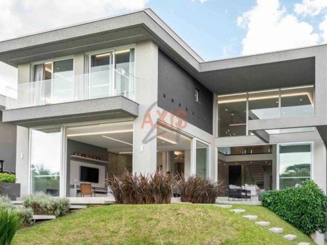 Casa de 5 Suítes à Venda no Residencial Paradiso | Campo Comprido Curitiba