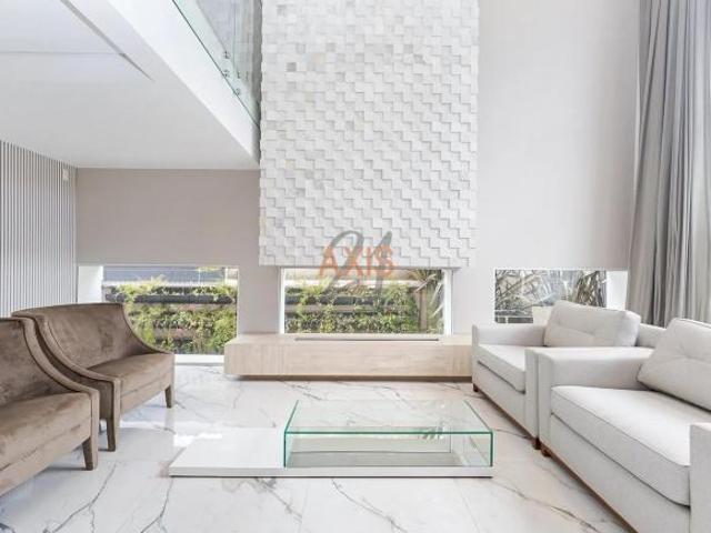 Casa de 5 Suítes à Venda na Rua Francisco Castellano | Jardim das Américas Curitiba