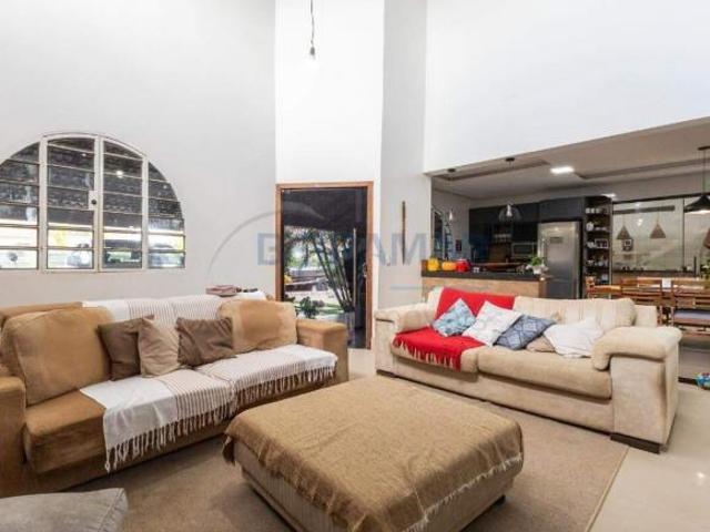 Casa de 5 Quartos, 7 Vagas de garagem à venda Vicente Pires