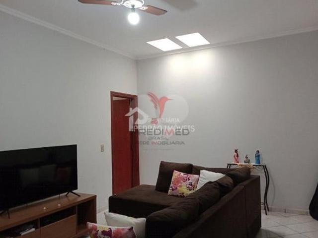 Casa de 5 quartos, 260m² no bairro Jardim Itamaraty, em Lençóis Paulista
