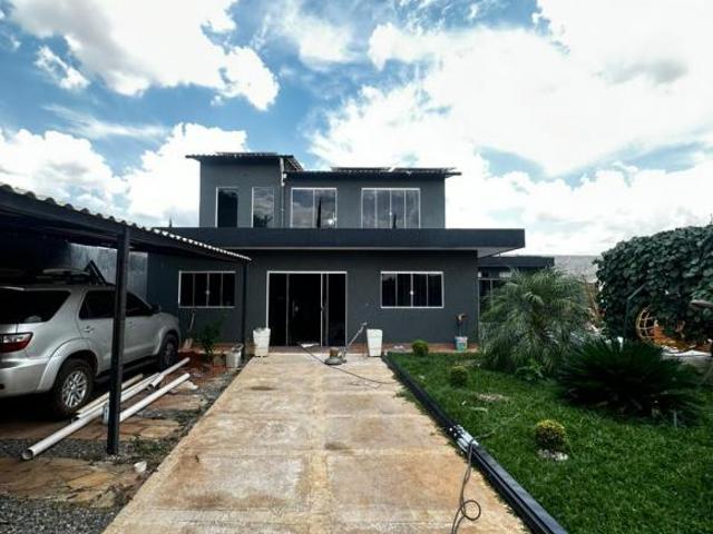 CASA DE 5 QUARTOS EM EXCELENTE LOCALIZAÇÃO NA PONTE ALTA NORTE
