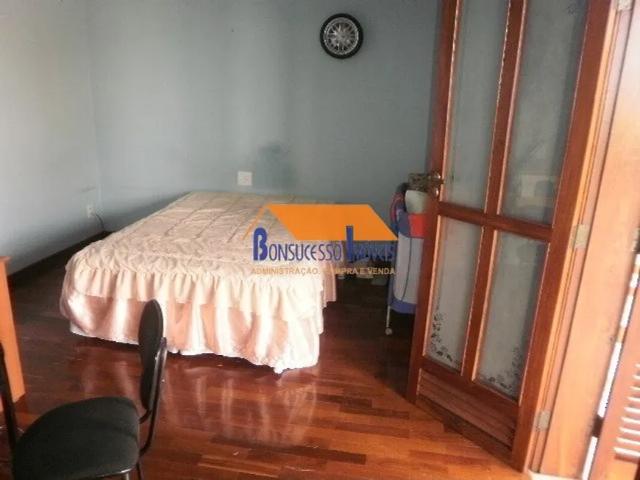 Casa de 5 quartos no bairro Palmares