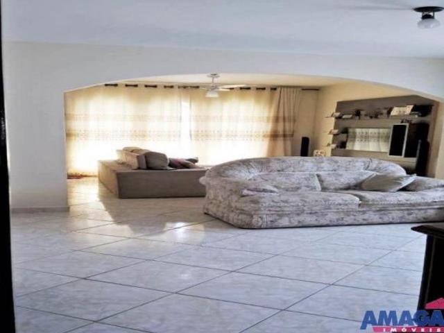 Casa de 5 quartos para venda no Residencial São Paulo