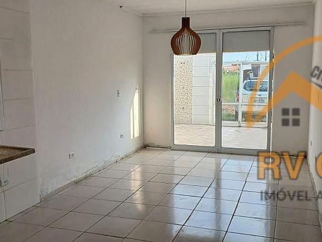 Casa de 66m, 2 dorms, 1 suíte, no Tupy